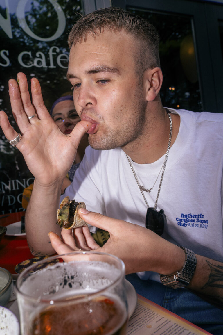 Restaurant in Delft? Groots café HANNO: grenzeloos eten&drinken